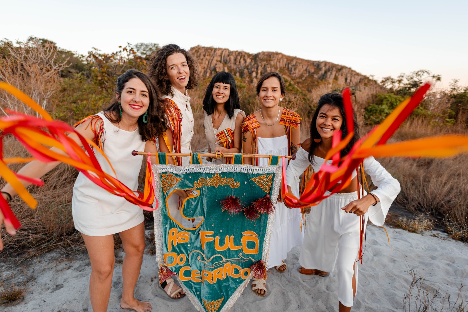Banda "As Fulô do Cerrado" tem novo projeto musical para Eixão do Lazer ...