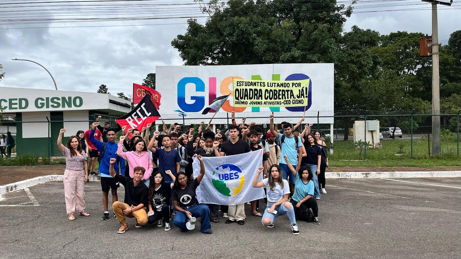 Gisno: estudantes de escola pública na Asa Norte protestam contra falta ...